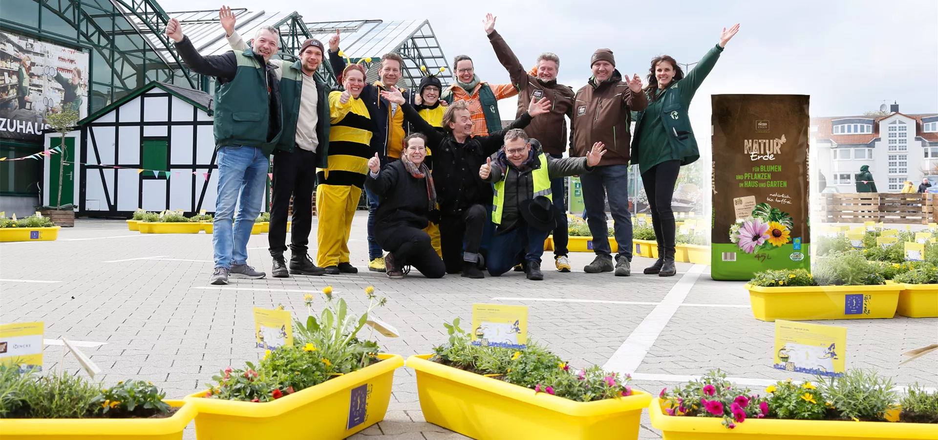 Gemeinsame Kunstaktion - PATZER ERDEN